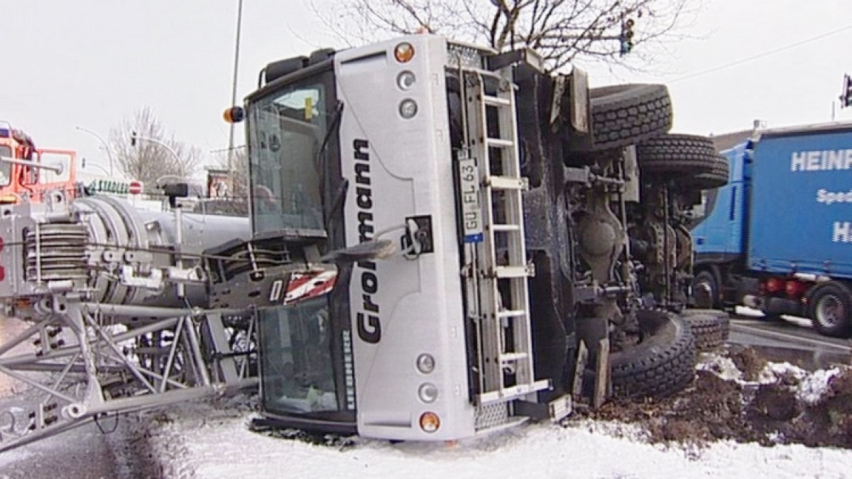 Kranbild Grohmann Berlin/Liebherr LG 1750 uvm - Autokran-Portal ...